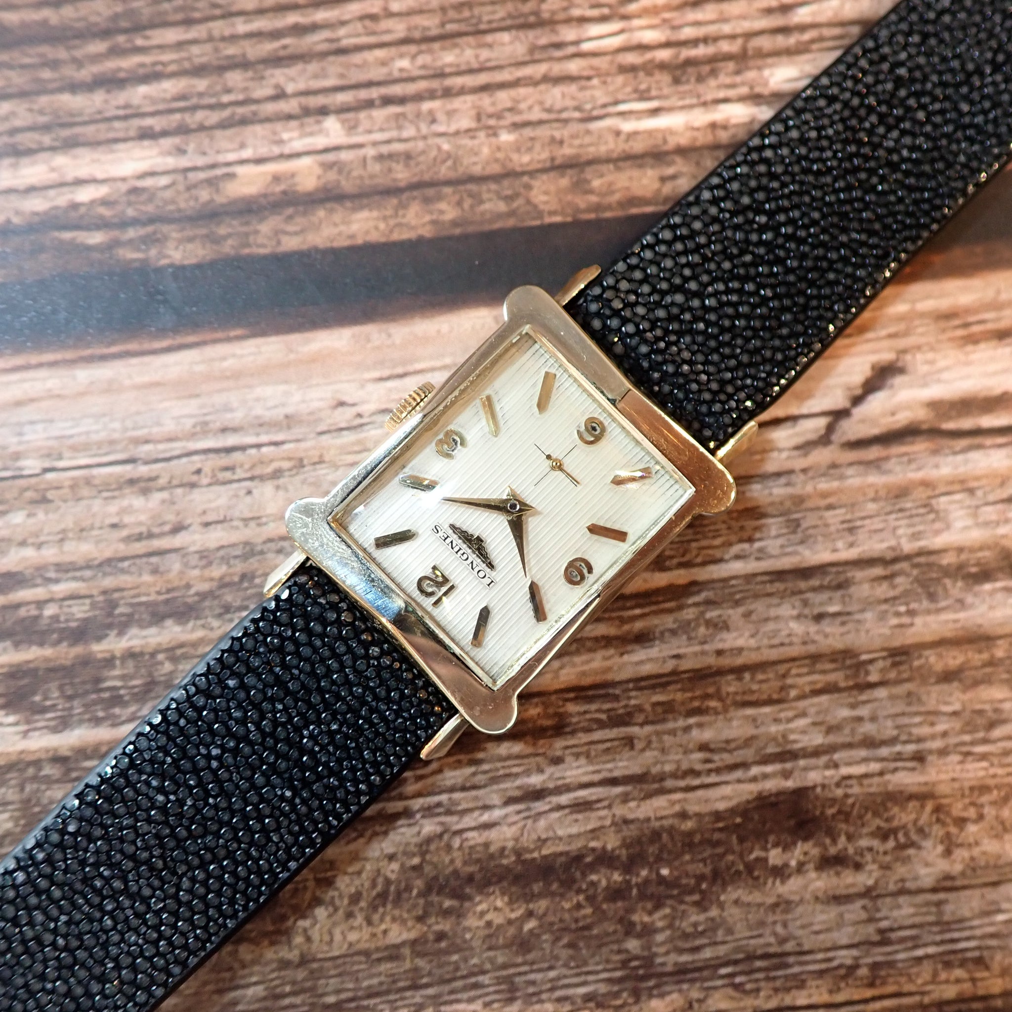 LONGINES ロンジン Cal.9LT レクタンギュラー 手巻 53年製 – matsunotokeiten